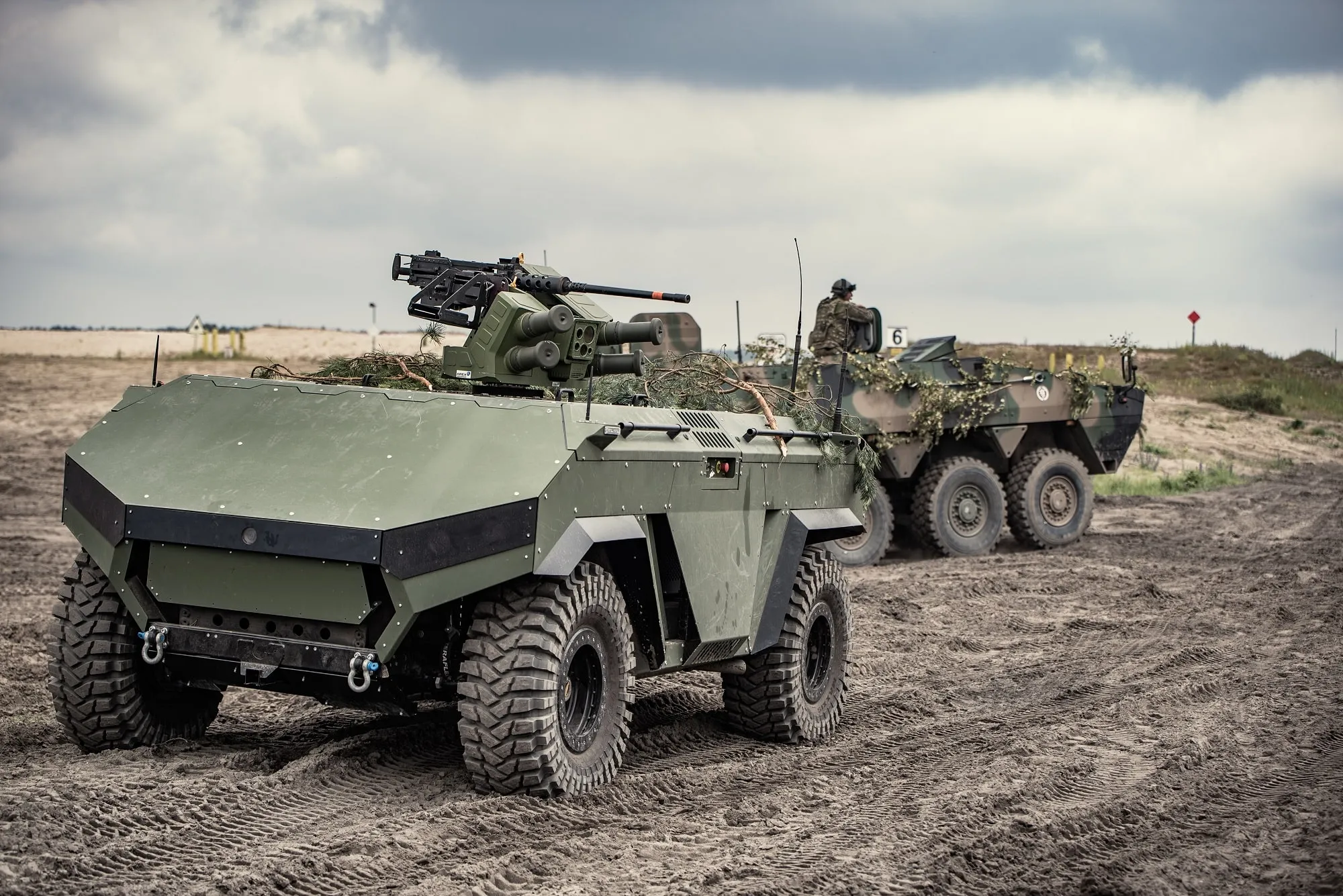 PIAP HUNTeR to przyszłość polskiego wojska. Ten robot będzie wspierać ...